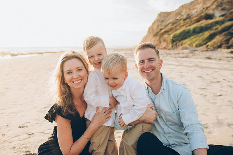 Pose Ideas for a Family of Four